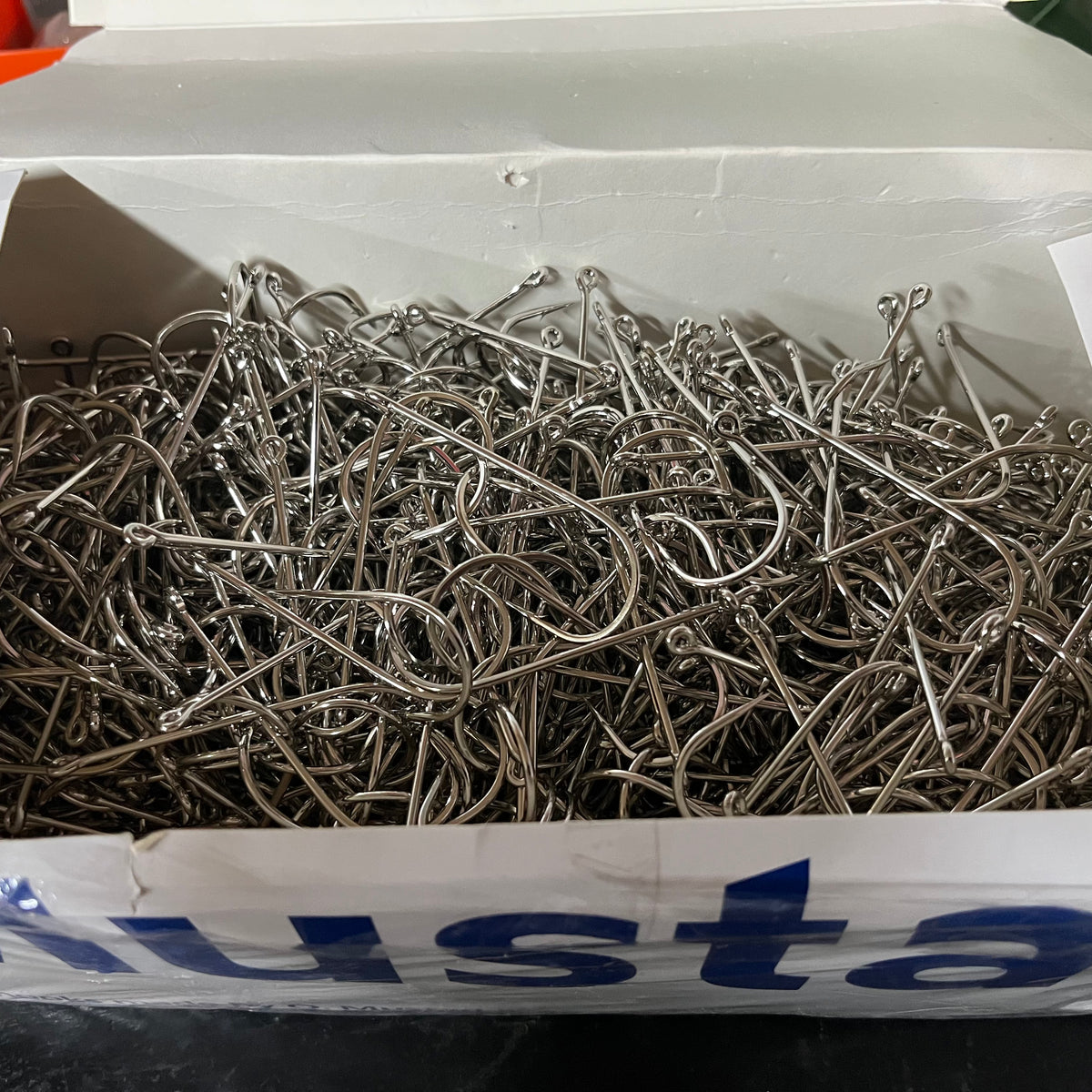 MUSTAD 32608 Spinnerbait Hooks - Sizes 4/0 & 6/0 (Pack x 10) – Whacked ...